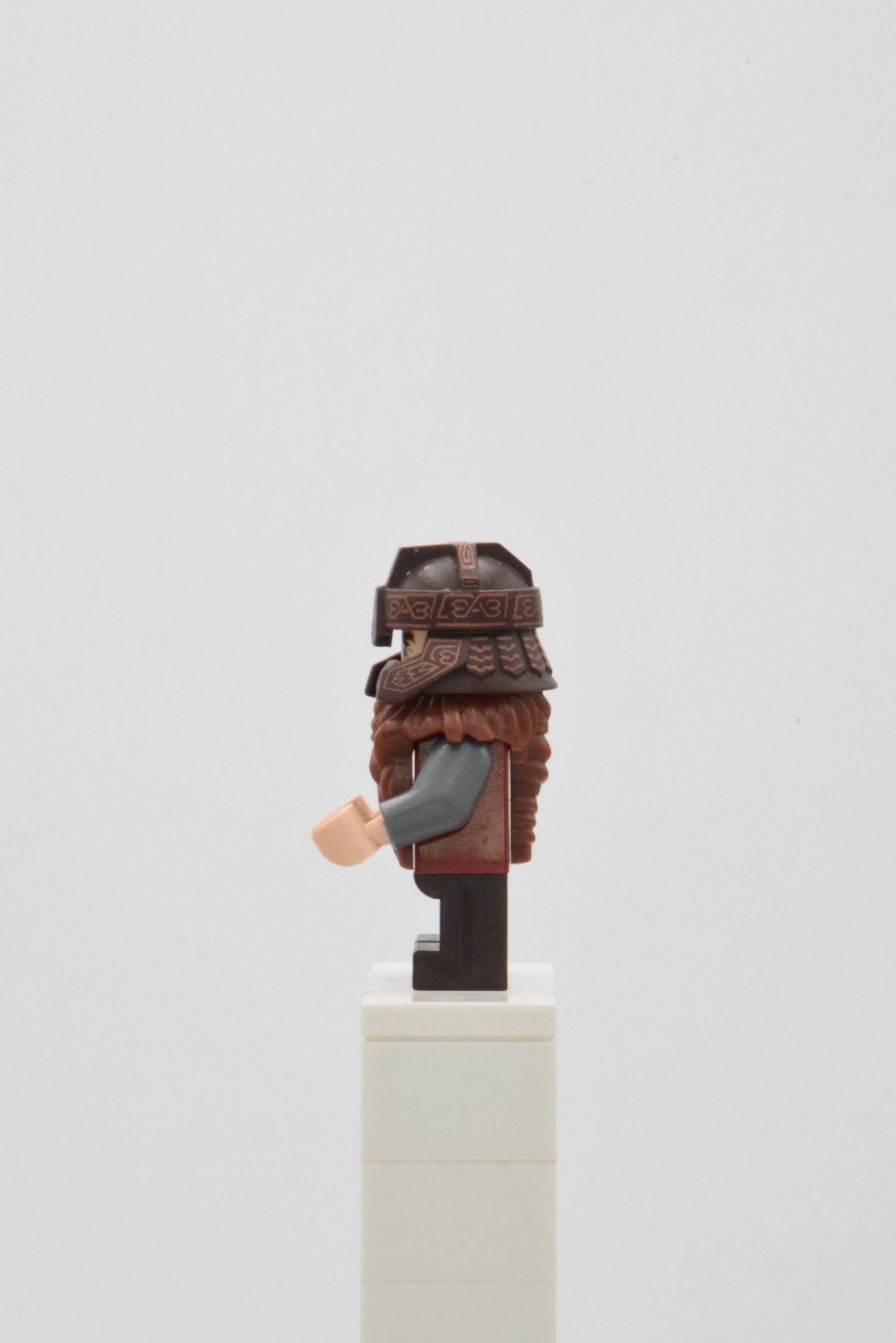 lor013 LEGO LOTR - Gimli | BrickPlus